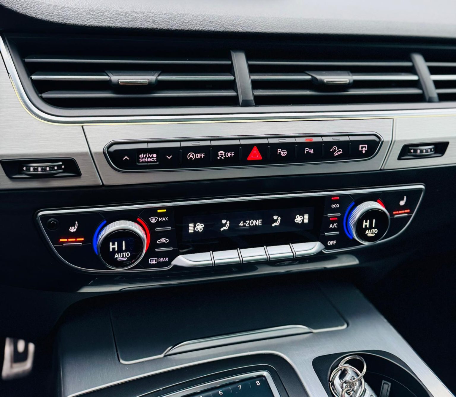 Audi Q7 S’Line QUATTRO 7 Locuri TVA INCLUS SI DEDUCTIBIL / Fab.- 02 ...